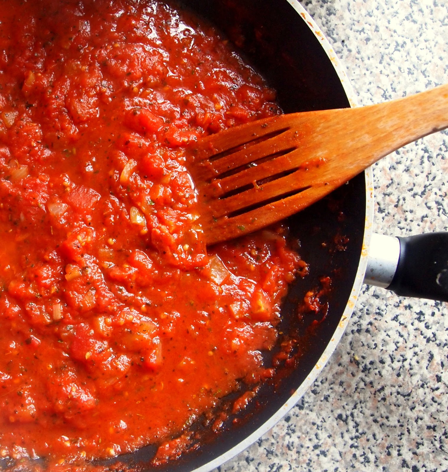 EAT YOUR DREAM: najlepszy sos do spaghetti