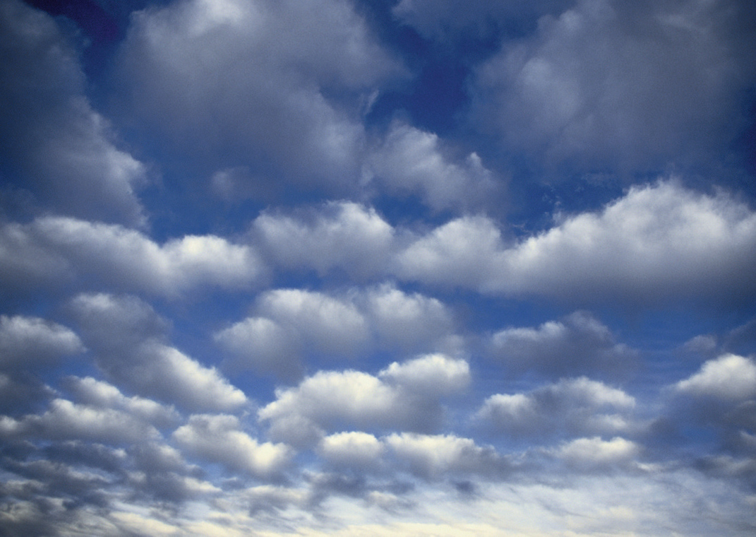 El mundo desde mi cajita...: Las nubes son...
