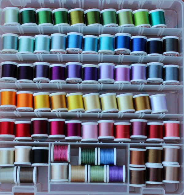 Linda Steele Quilt Blog: Thread Storage