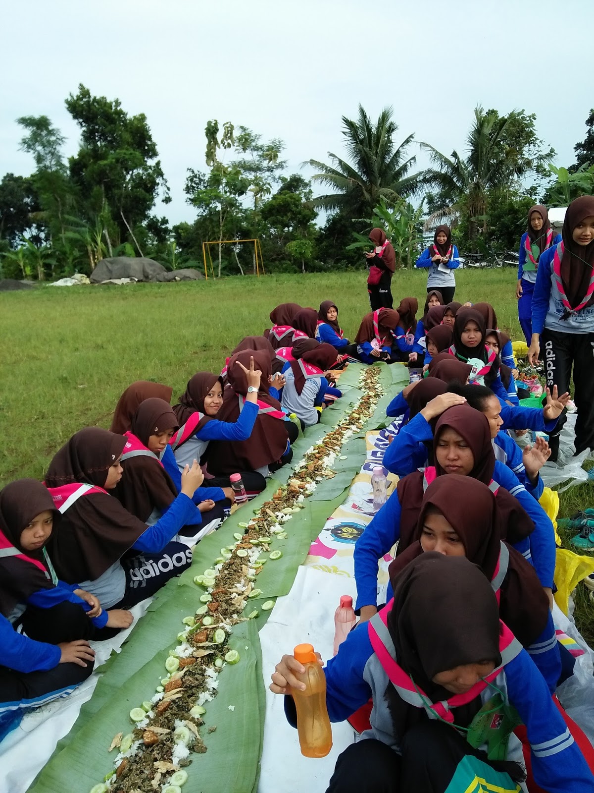 PENGEMBARAAN 2017 - PRAMUKA PGSD UNNES