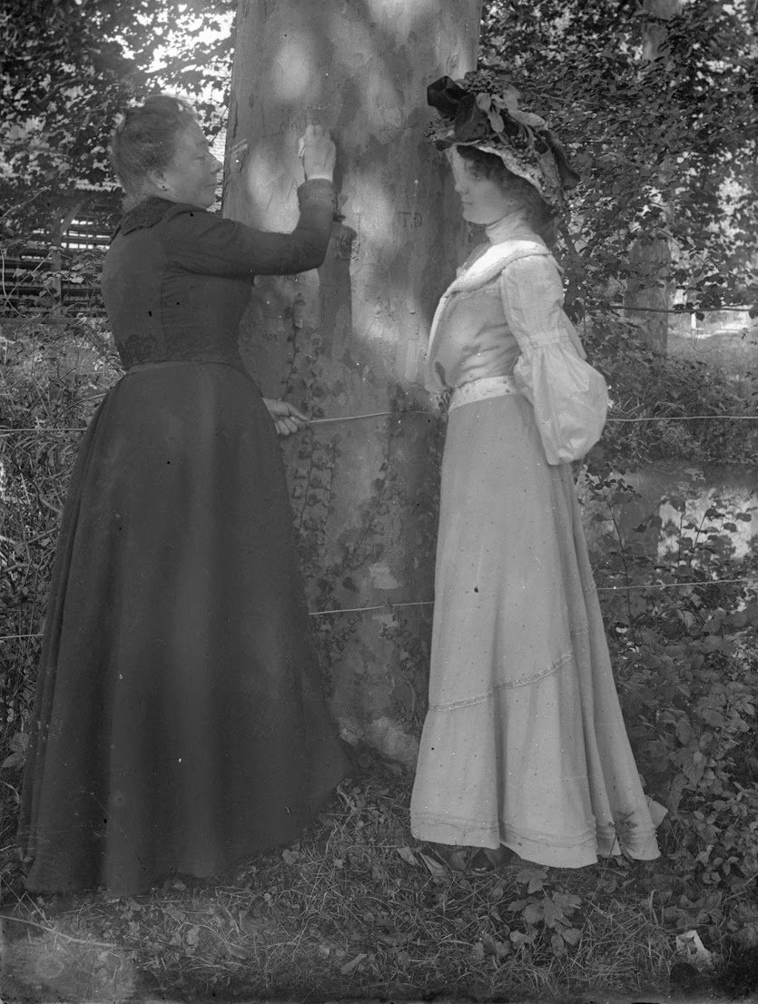 Interesting Vintage Photographs of Daily Life in Europe Before the ...