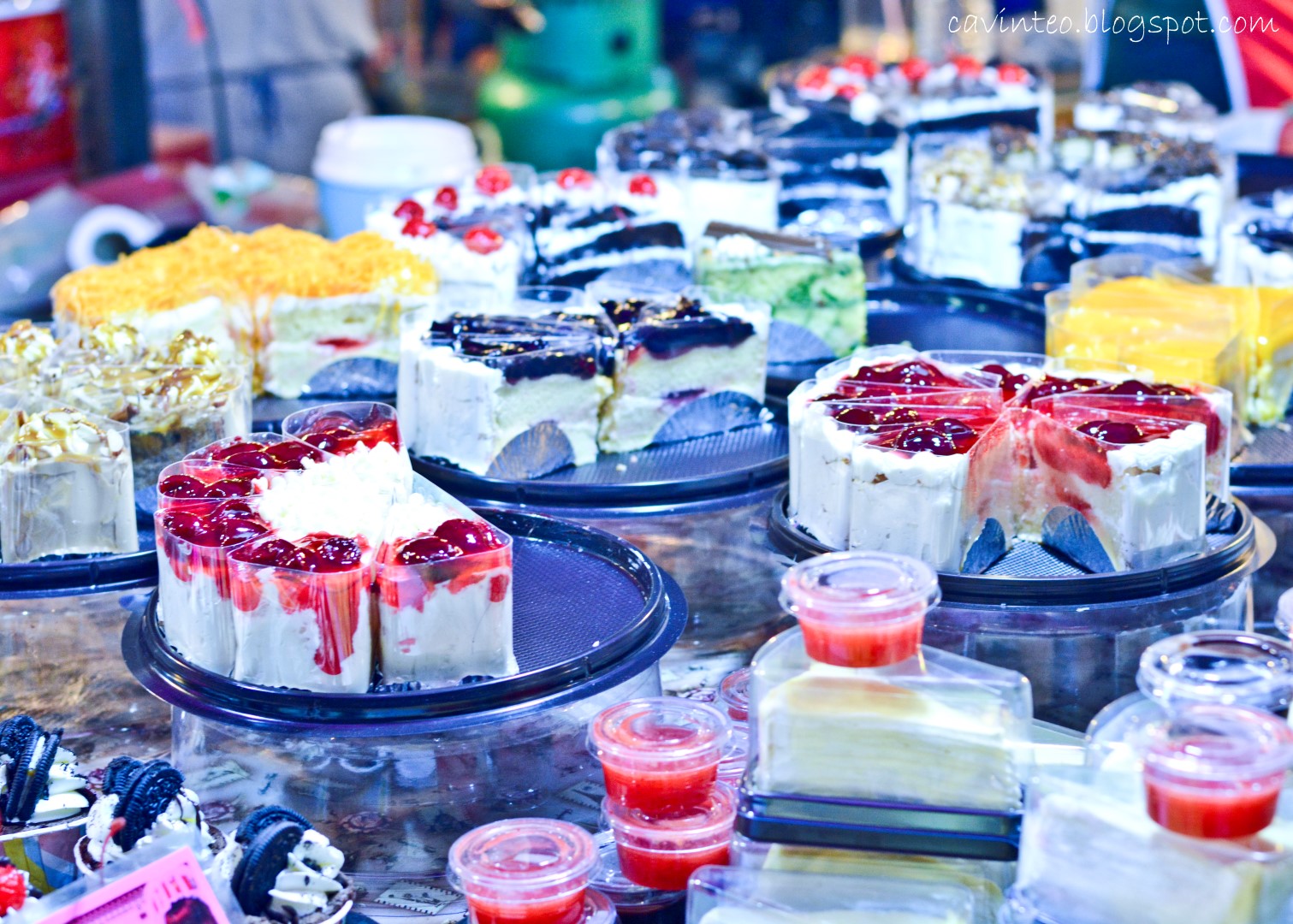 Entree Kibbles: Srinakarin Train Market (Talat Rot Fai) - The One That ...