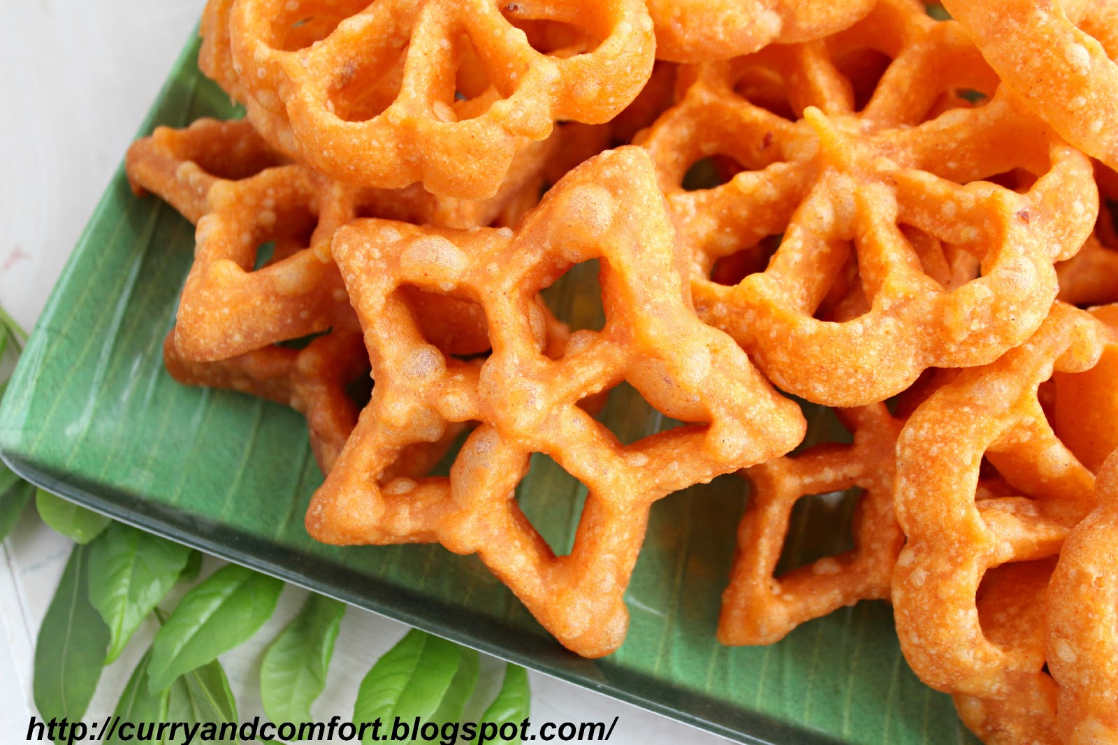 Kitchen Simmer: Sri Lankan Miris (red chili) Kokis