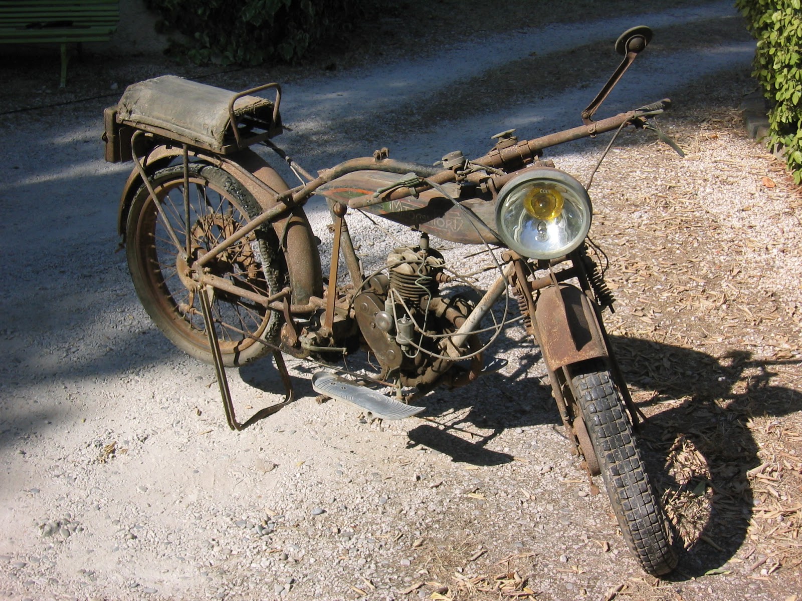 MOTOBECANE 250 TYPE E / MOTOCONFORT 250 MC6: Motoconfort 250 MC6 1929 (2)