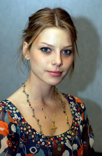 The ABC´s of Beauty: Lauren German aka Lauren Christine German (Galería 1)