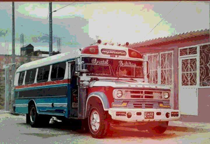 museo de buses antiguos de bogota y colombia