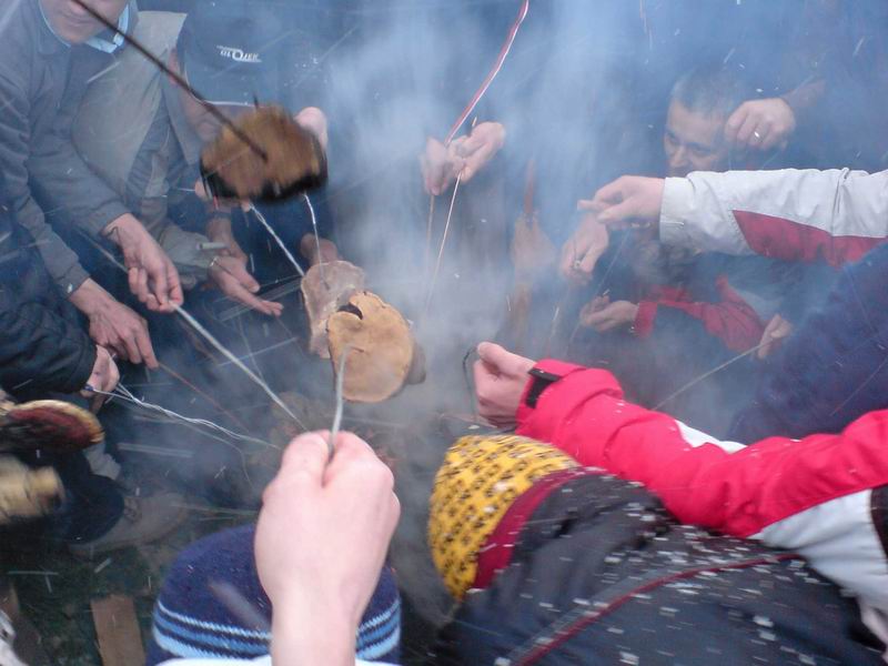 Penpalling and Letters: Easter traditions in Germany and Slovenia