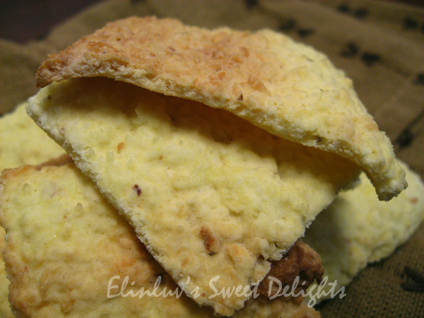 Elinluv's Tidbits Corner: Tebaloi- Sago Cookies #MFF - Sarawak