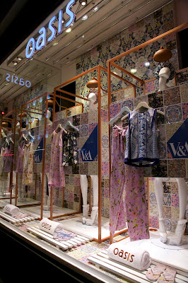 RetailStoreWindows.com: Oasis, London