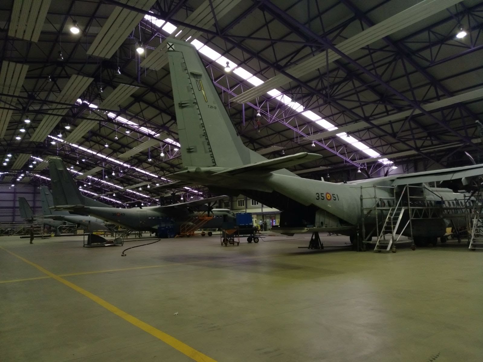 VISITA A LA BASE AÉREA DE GETAFE. ~ CEIP. La Alhóndiga (Getafe)