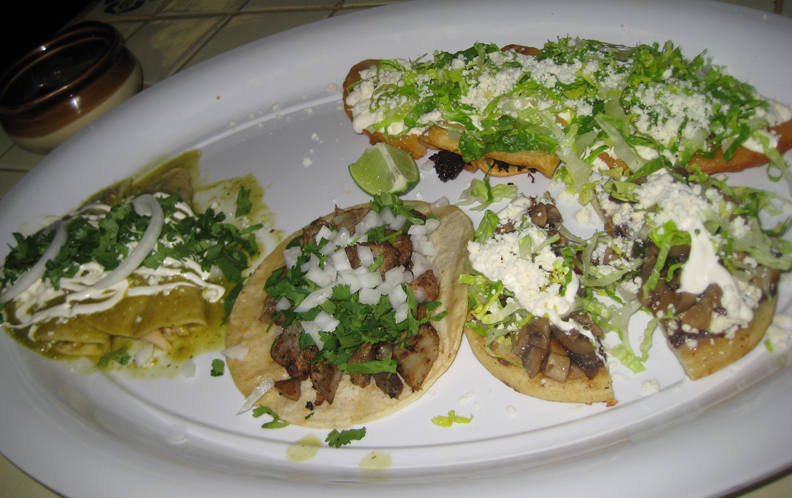 minxeats - recipes, recaps, and restaurant reviews: Fiesta Mexicana