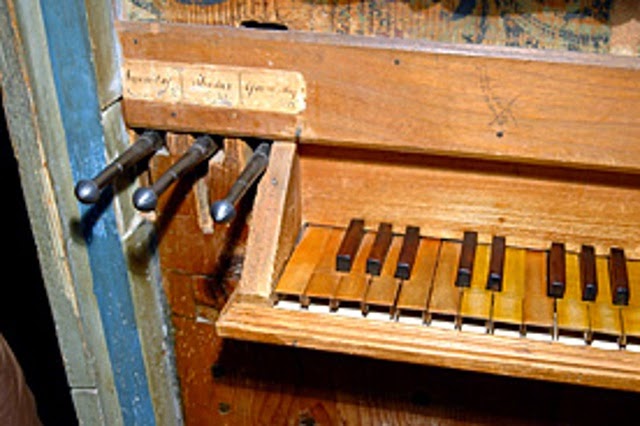 Brian Ebie: Die Solothurner Orgelbauer Aebi : The Basilique Notre-Dame ...