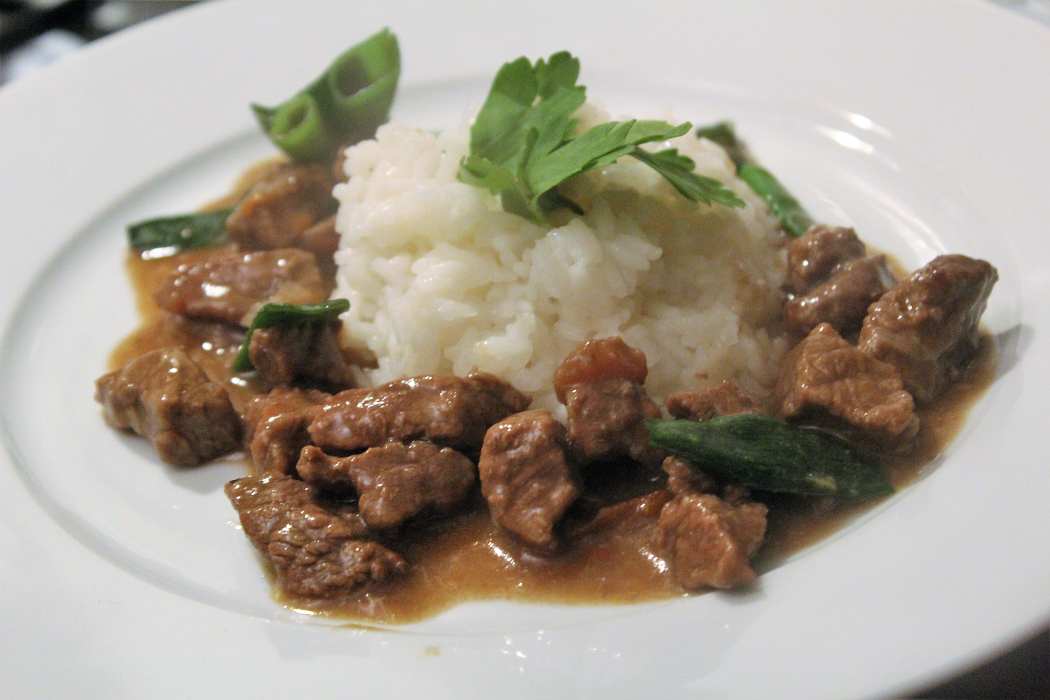 Geschmortes Rindfleisch mit Knoblauch – glatzkoch.de