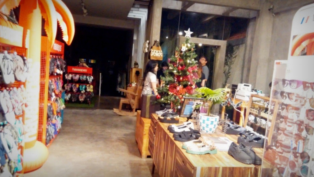 Carpentier Kitchen, Uniknya Café di Kebun Belakang | Hilda Ikka ...