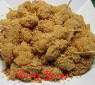 Aunty Young（安迪漾）: 麻咭（muar chee)