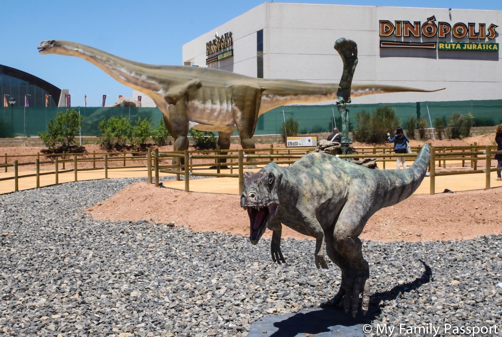 Dinópolis: parque temático sobre dinosaurios en Teruel ~ My family passport