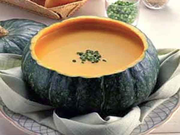 Recetas de Doña Martha: SOPA DE AUYAMA CON MANDARINA