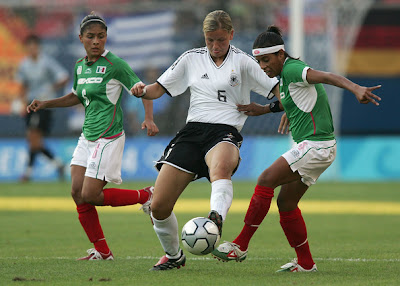 Beautiful Female Football Players: Female Footballer - Viola Odebrecht ...