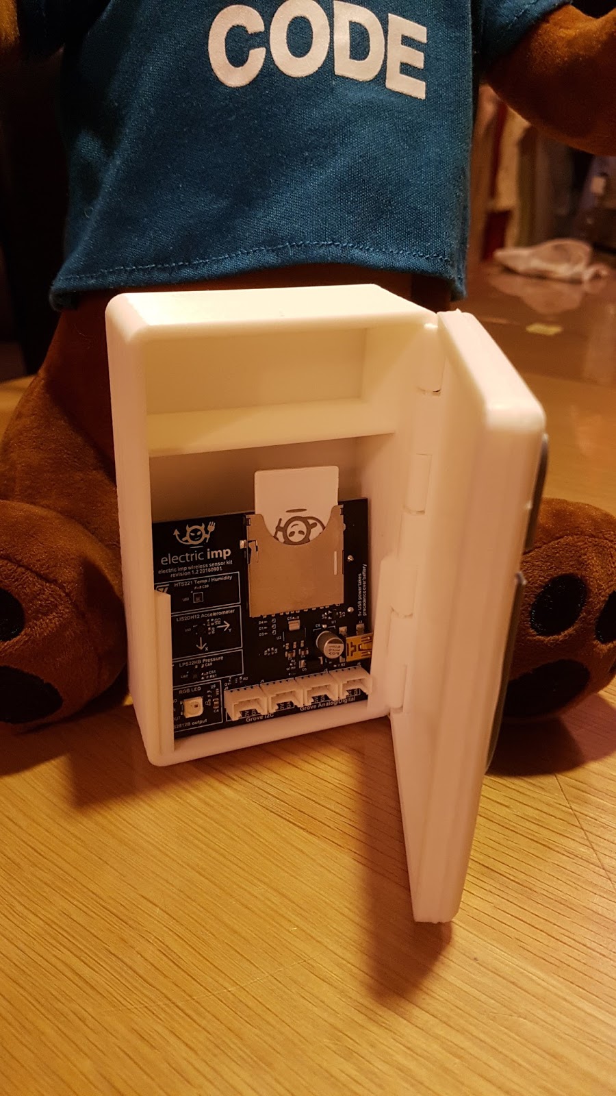 Daniel Ballinger's FishOfPrey.com: The Trailhead Electric Imp project