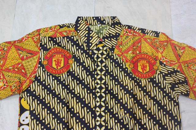 Kemeja Batik Bola Manchester United