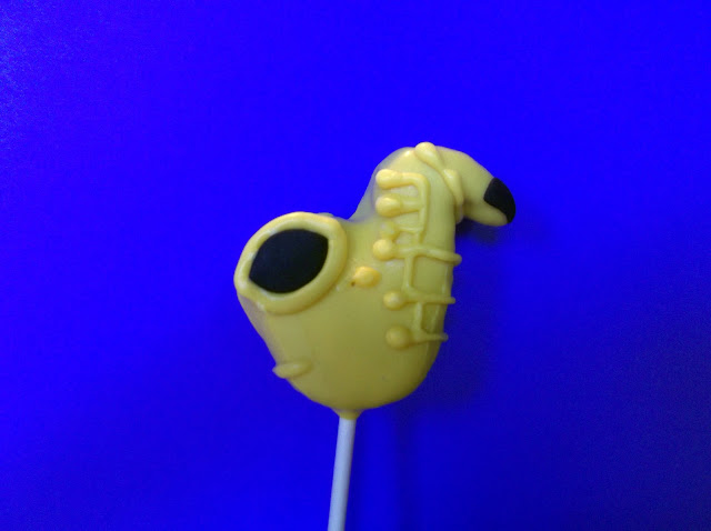 Sweet Tooth: Musical Pops for a Musical Pop!