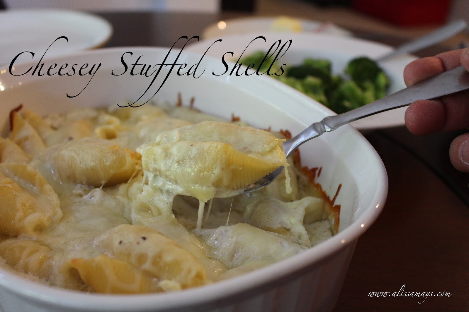 Alissamay's: Cheesy Stuffed Shells