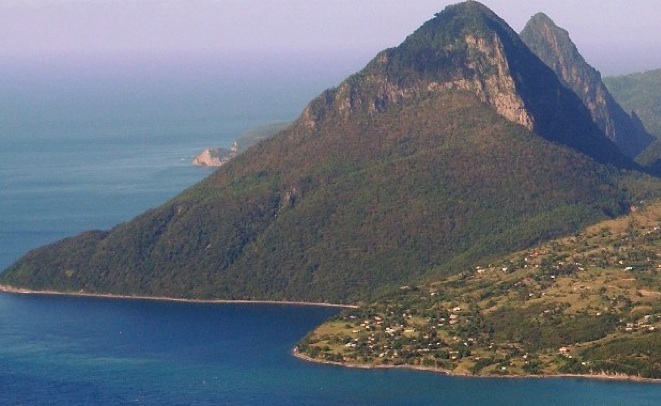 Tribute To The Lion: The Pitons World Heritage Coast Cruise