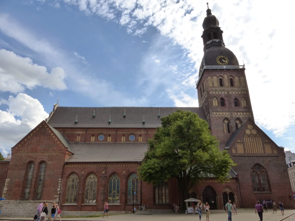 Mit der Reise-Enduro von Deutschland nach Süd-Ost-Asien: Kaunas ...