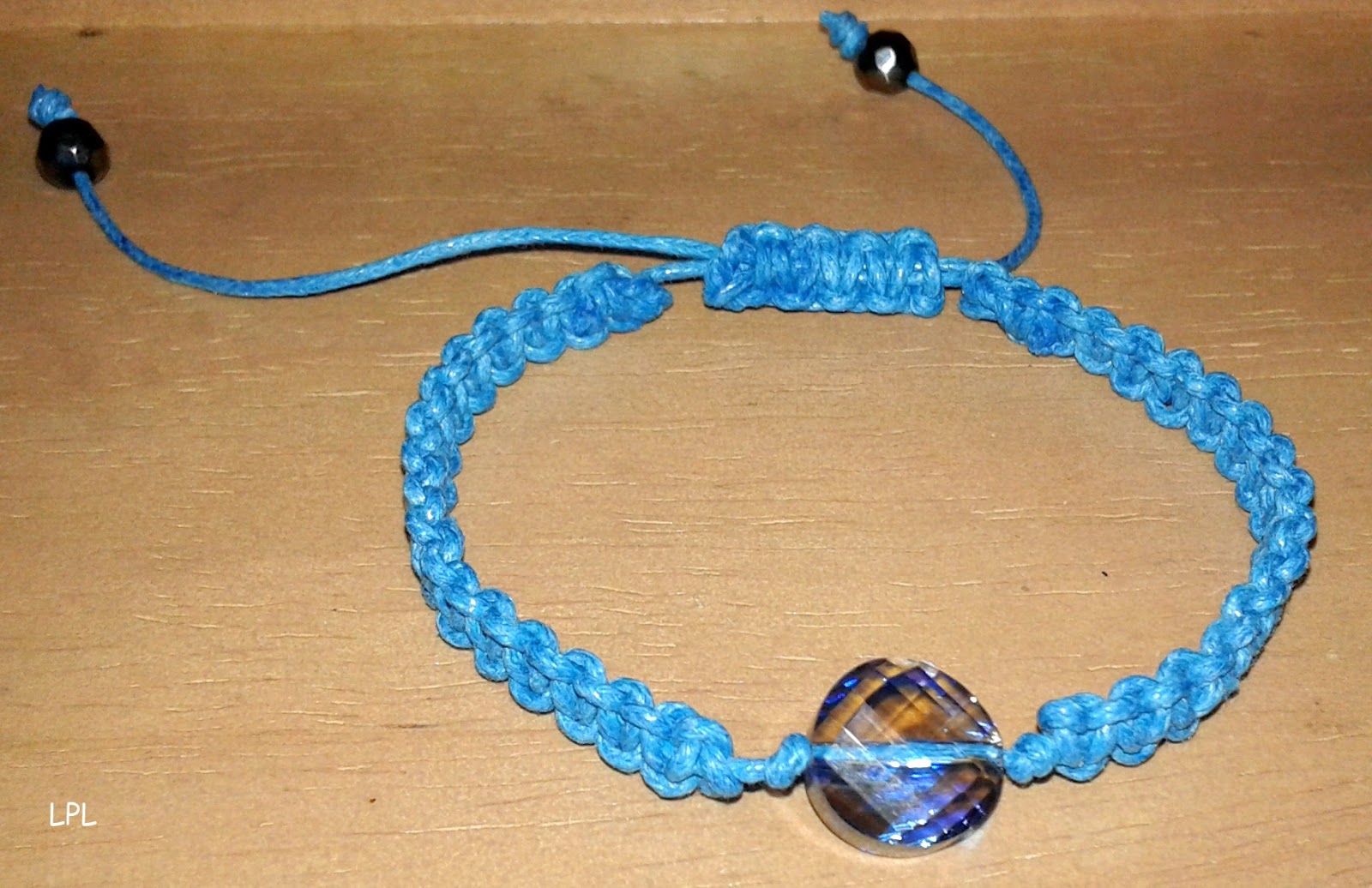 BEADS and GEMS : Βραχιολια απο χαντρα και μακραμε - macrame bracelets