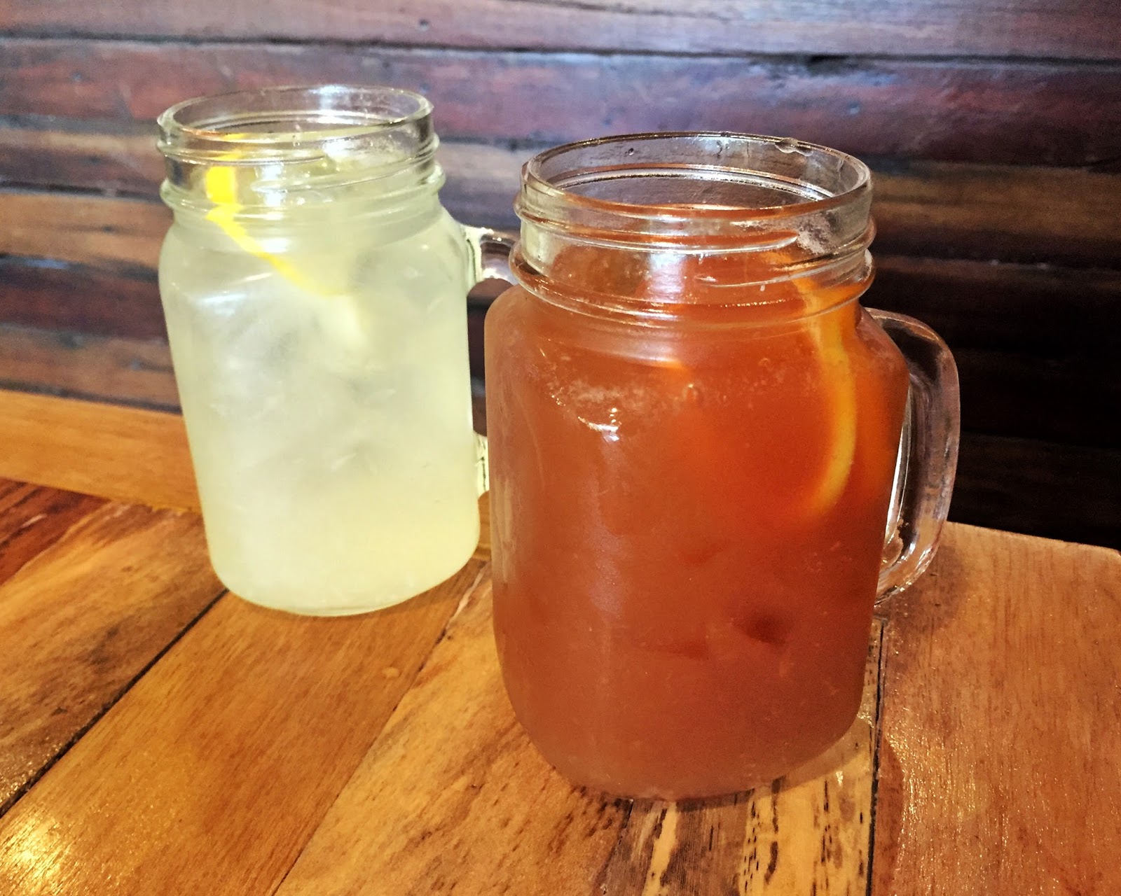 What Mary Loves: First Bite: Backyard Kitchen+Brew