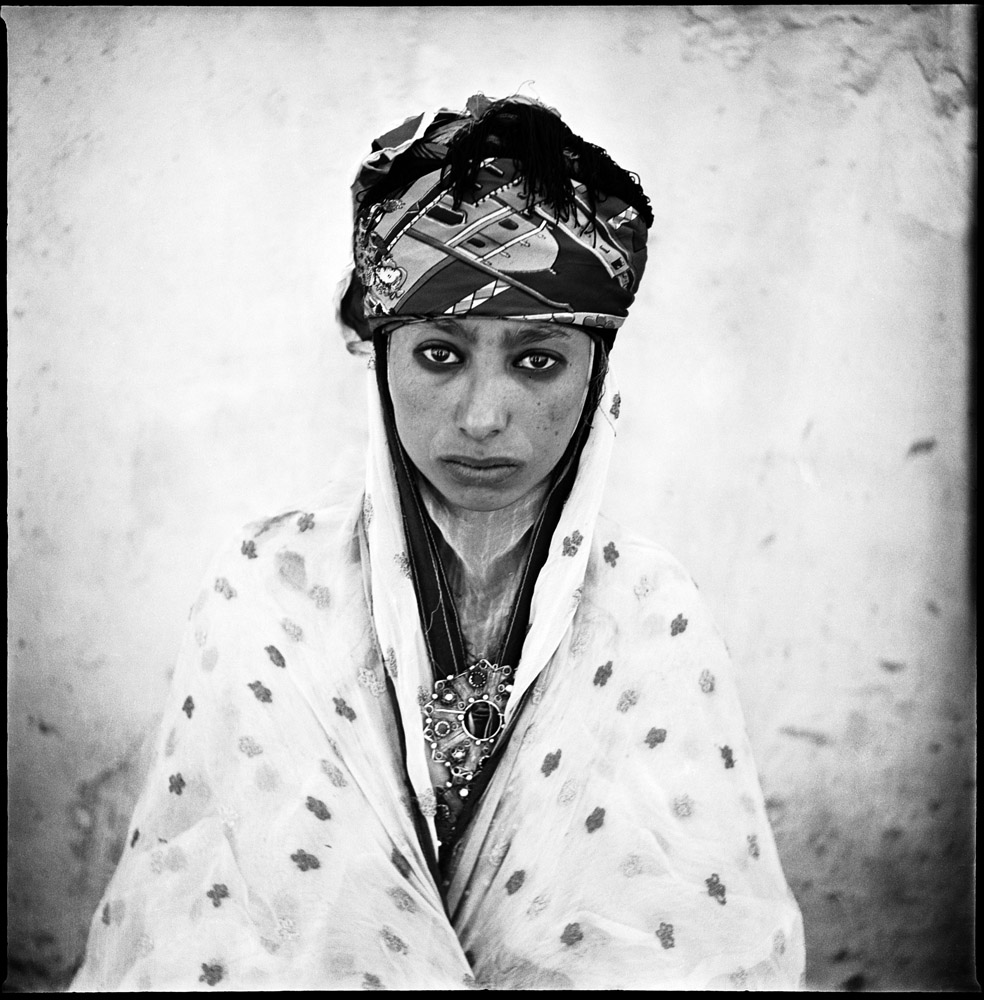 Vintage Portraits of Algerian Women Who Were Forced to Remove Their ...