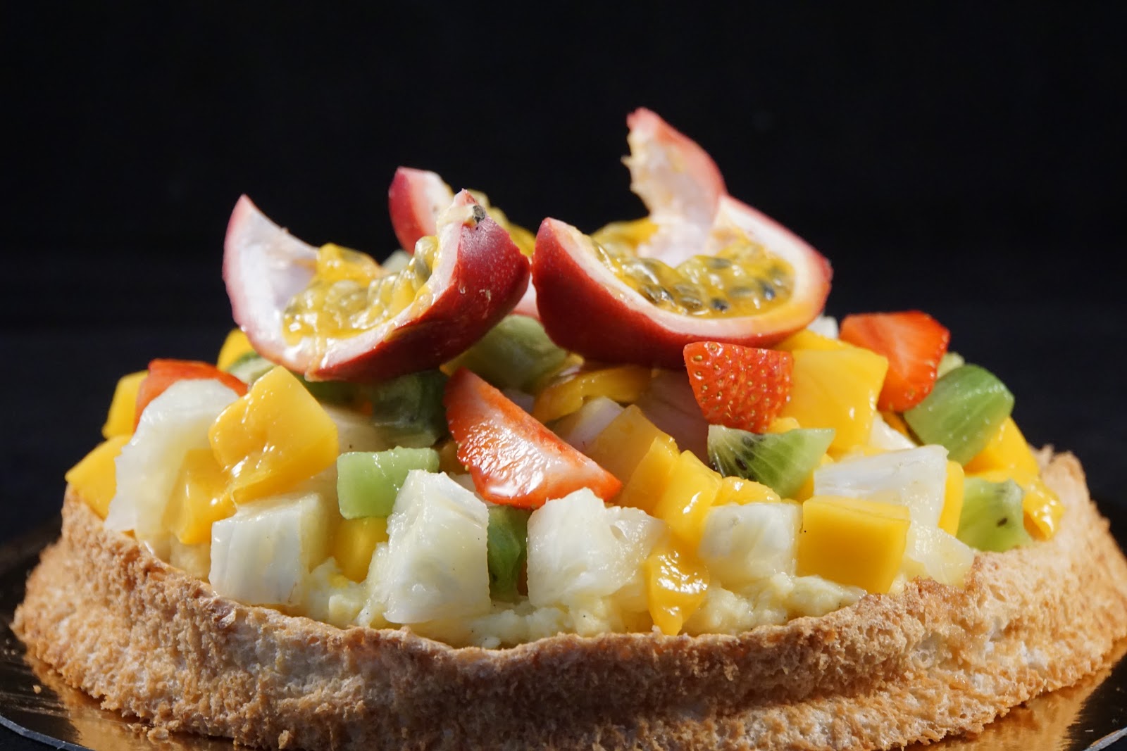 Dacquoise coco aux fruits exotiques