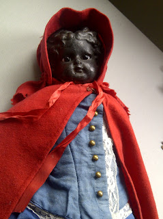 Tinchapel Textiles: Beautiful black red riding hood..........
