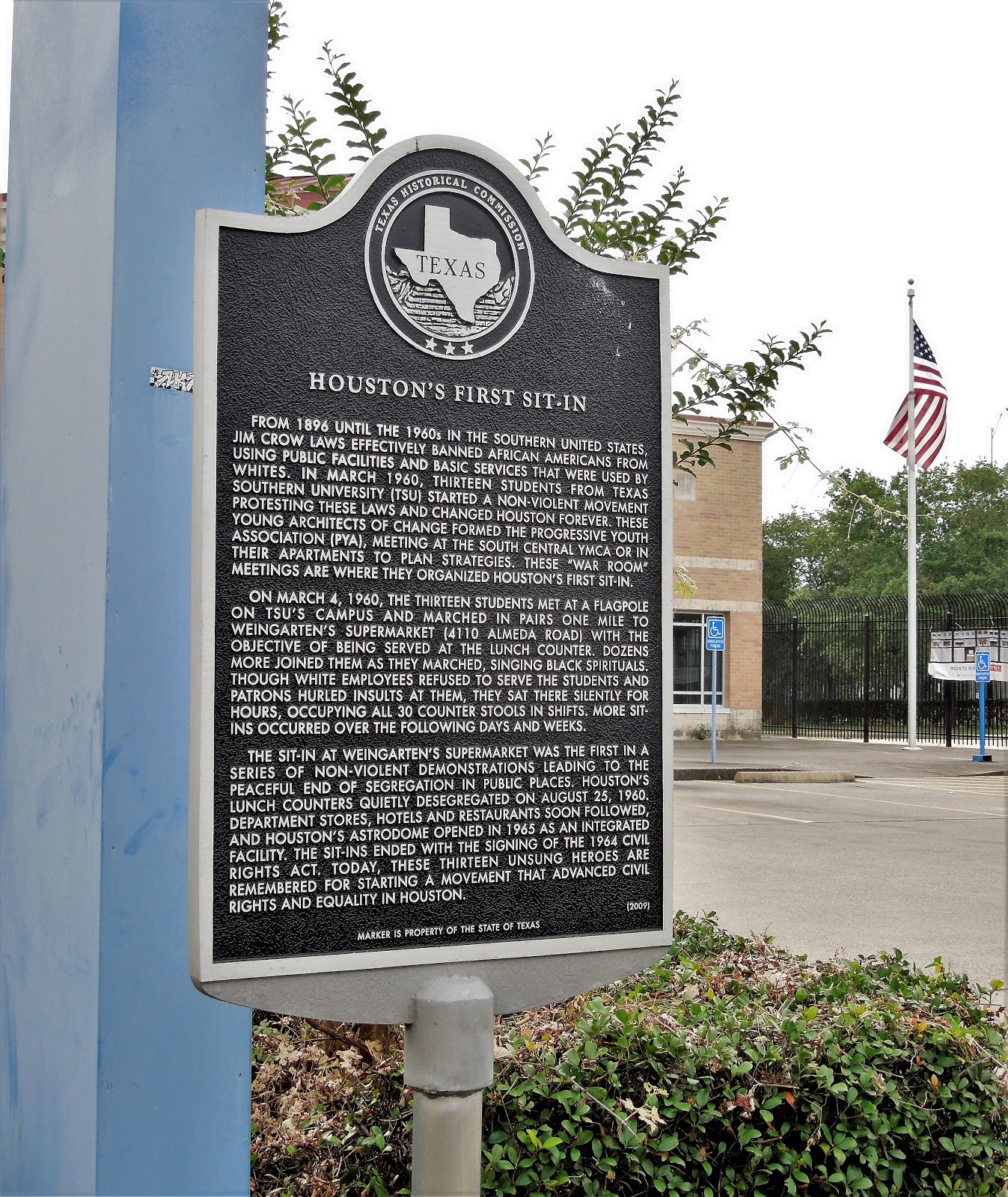 Houston in Pics: Houston's First Sit-In at Weingarten's Lunch Counter (