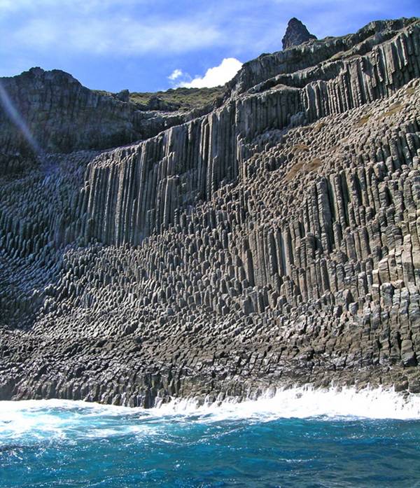wOndor.blogspot.com: Beautiful Basalt Rock Formations in Spain (7 pics)