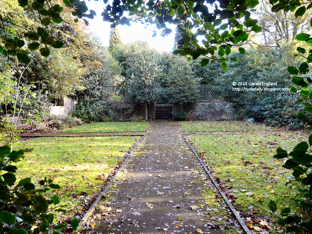 Hyde Xtra: Perambulating Pole Bank's Paths