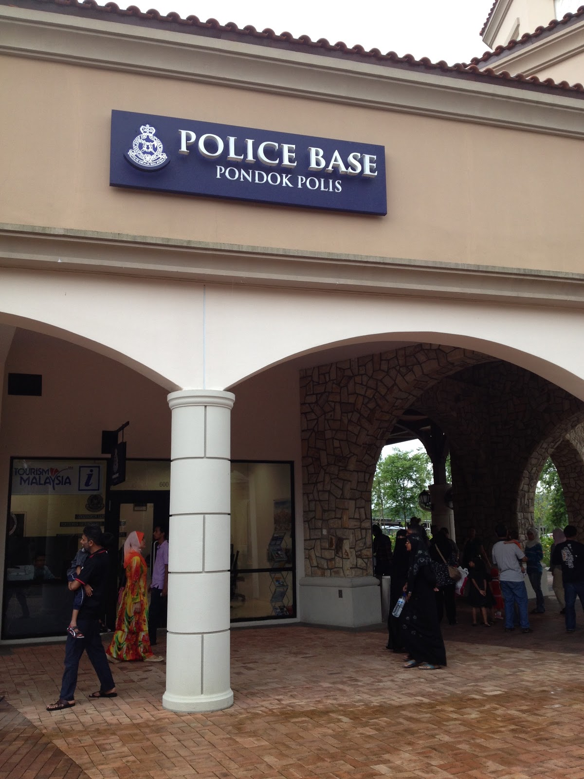 APANAMA: Joining hands better than pointing fingers