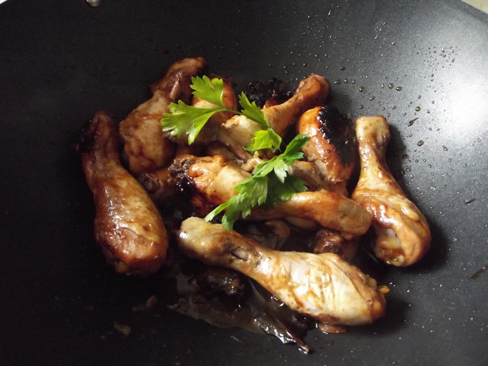 Mijn Gerechten: 'Oma'-kip: Surinaams Javaans Gestoofde Kip