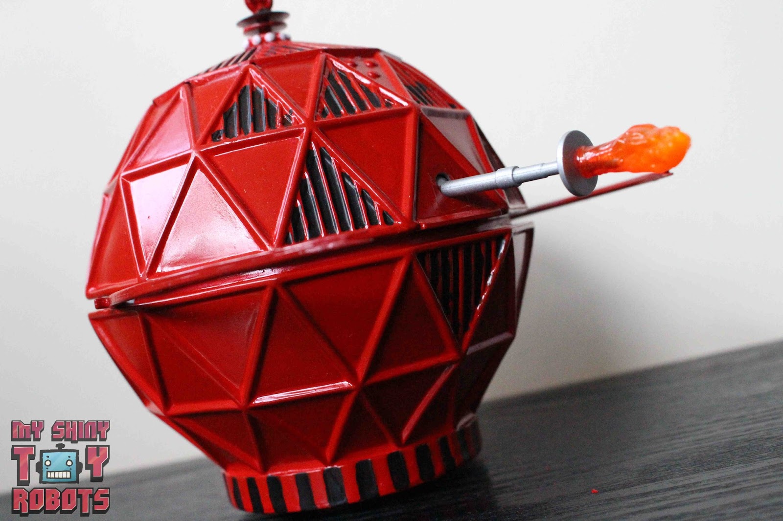 My Shiny Toy Robots: Custom Figure: TV21 Dalek Comics Menoid Master ...