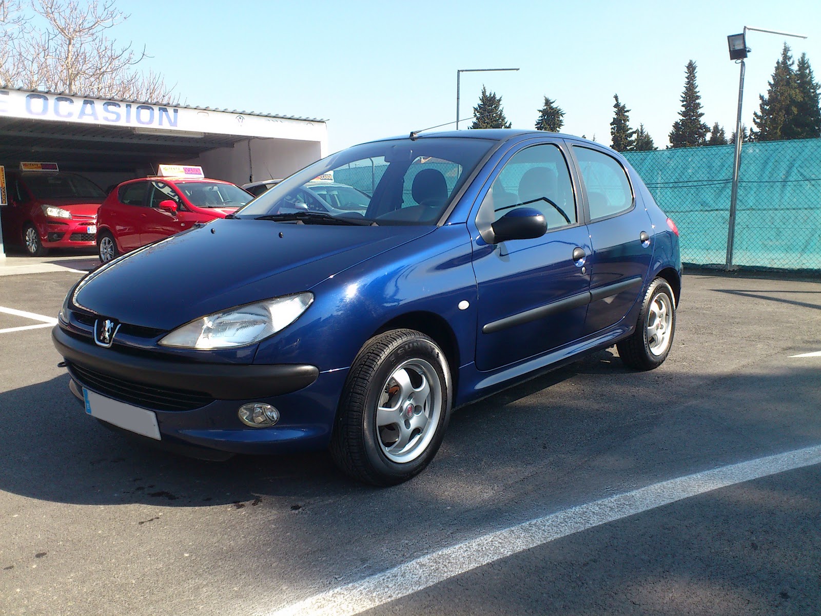 Automoción Valiente S.L: Peugeot 206 2.0 HDI