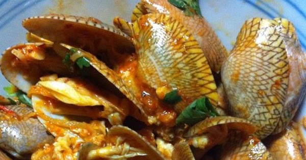 Chilli Clams by Lily Teo