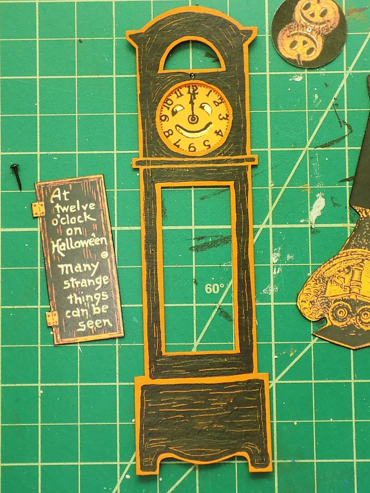 flew the coop: Halloween Clock with Spooky Spinning Fun!