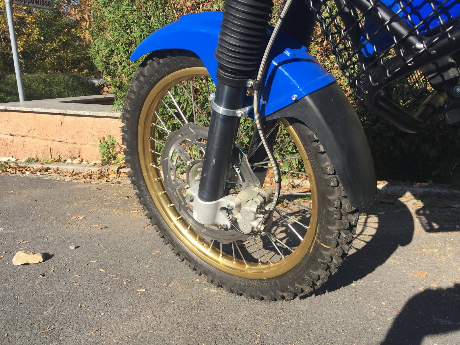 Der SUZUKI DR RALLYE & DR CUSTOM BIKE BLOG: RALLYE BIG SERIES!