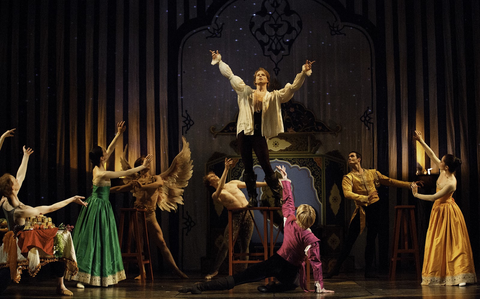 JAMES KARAS - REVIEWS AND VIEWS: ARMIDE RETURNS TO OPERA ATELIER WITH ...