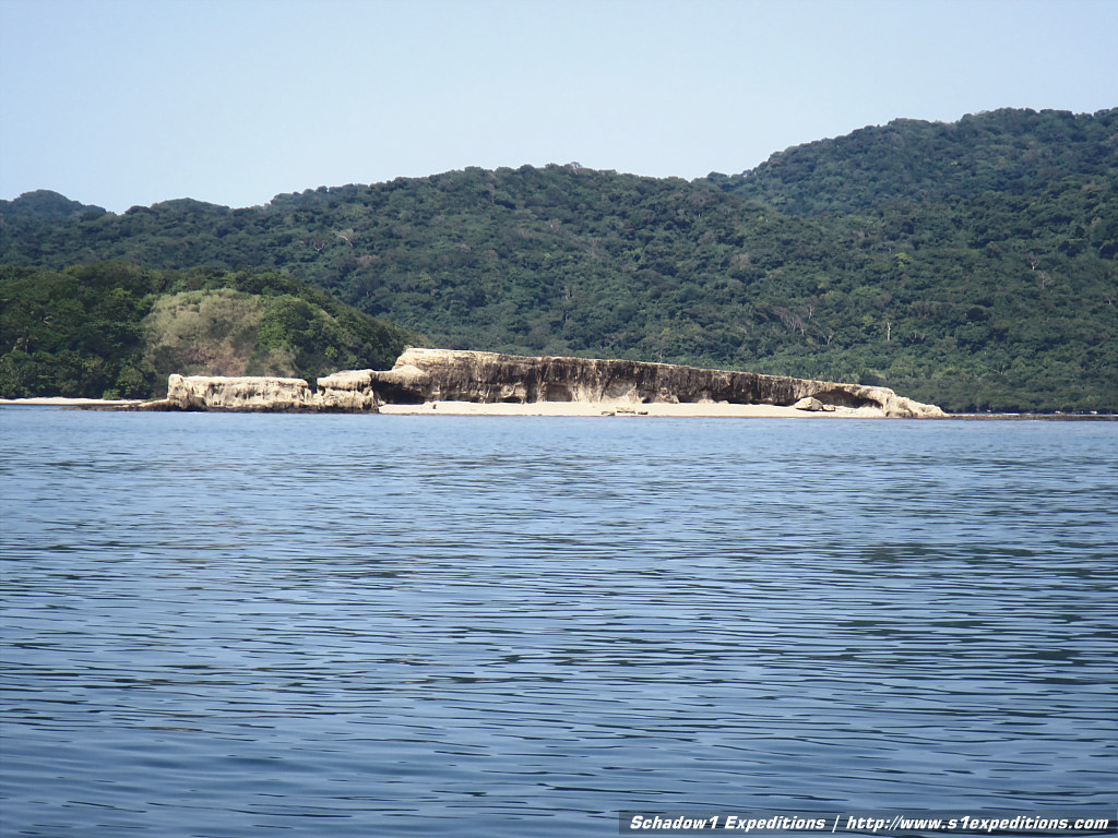 Crocodile Island of Cagayan, an islet with many names : Schadow1 ...