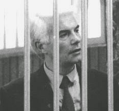 NÁŠ SMĚR: Franco G. Freda: Rozmetání systému