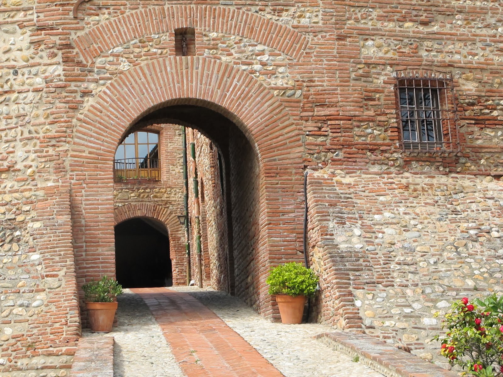 liliadedupatrimoine: Baies en arc déprimé et en arc plein-cintre ...