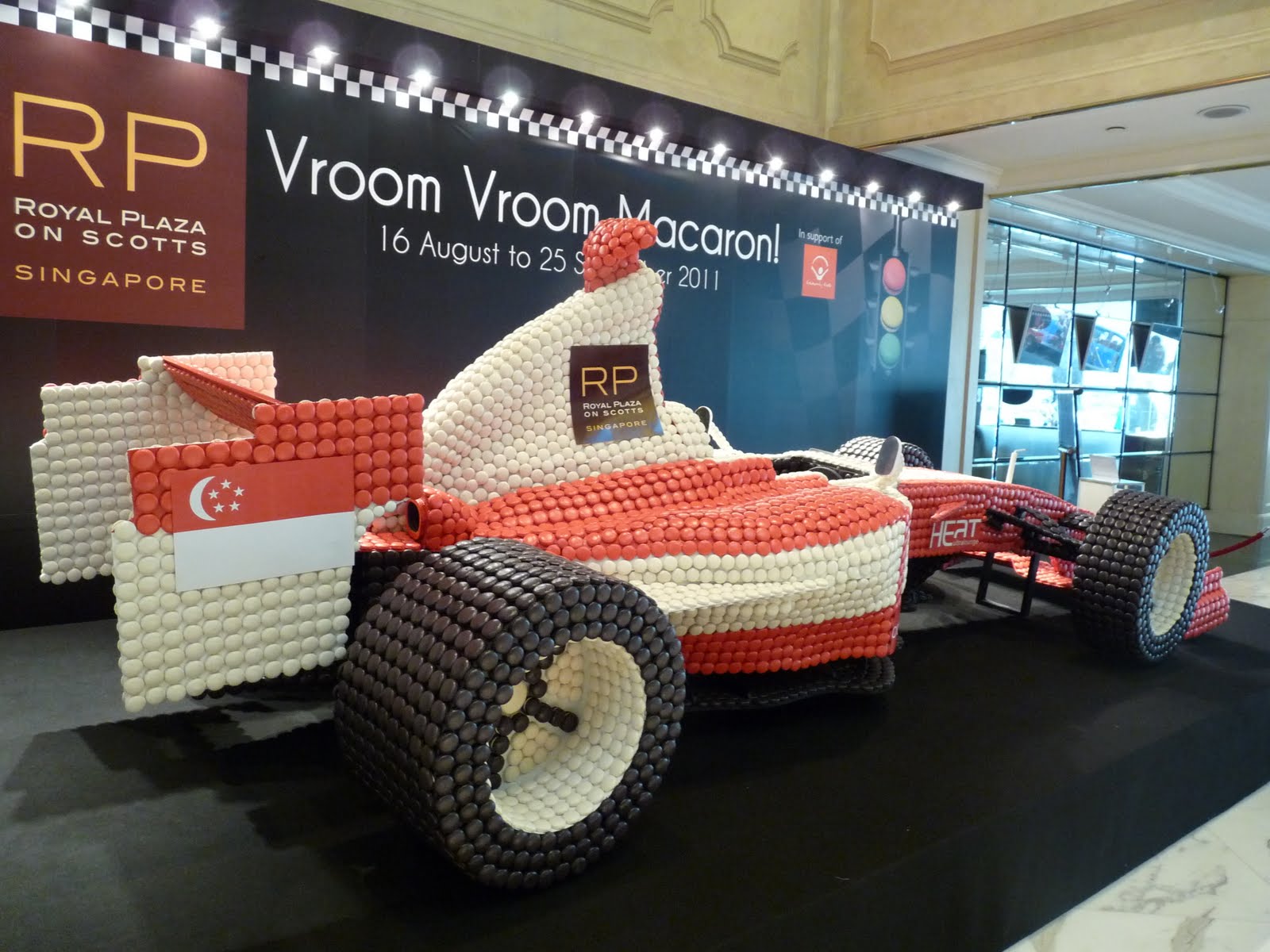 eastcoastlife: World’s Largest Macaron Race Car - RT/WW