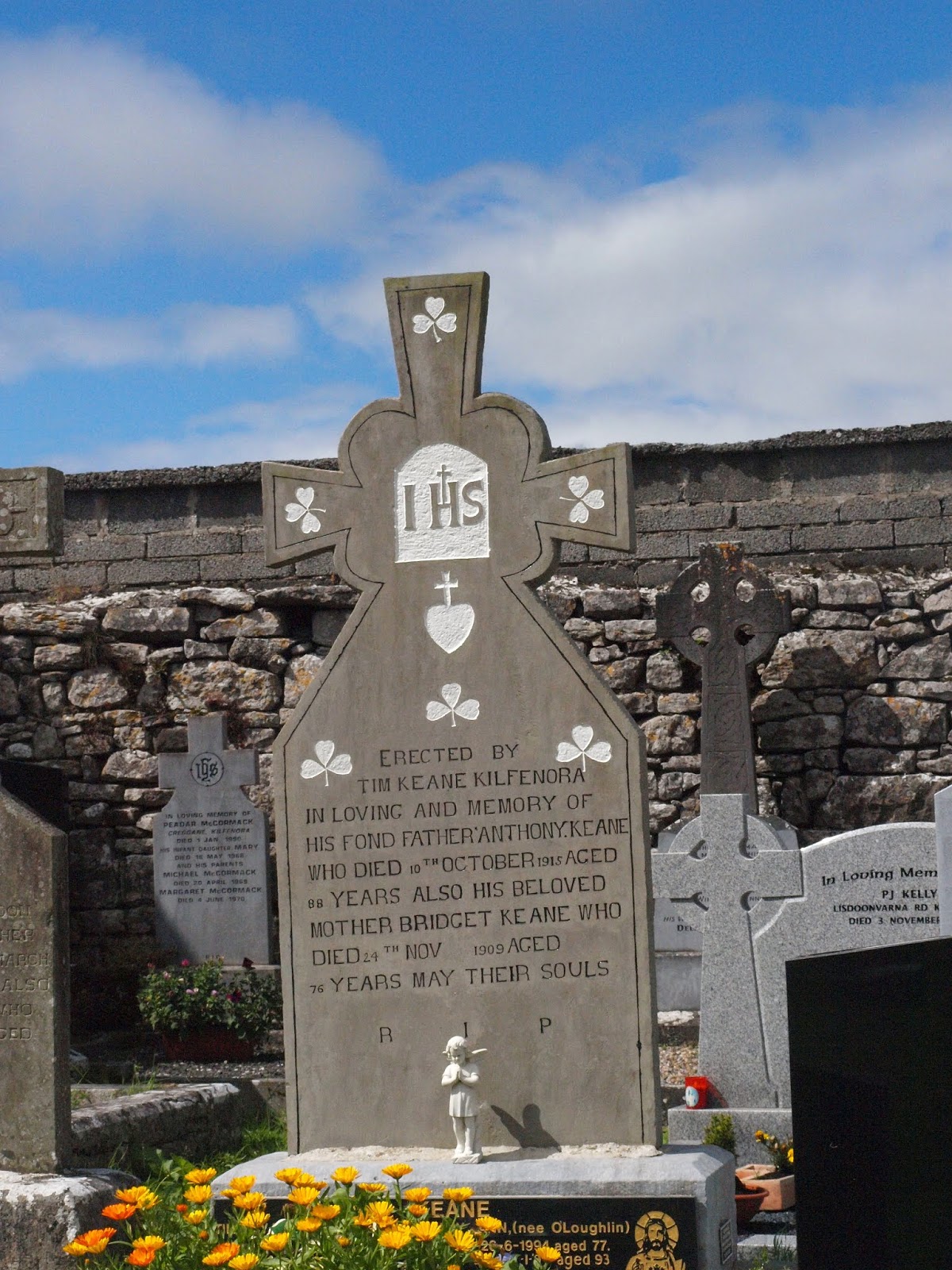 Le jardin des allongés: CATHEDRALE SAINT-FACHANAN DE KILFENORA / Irlande