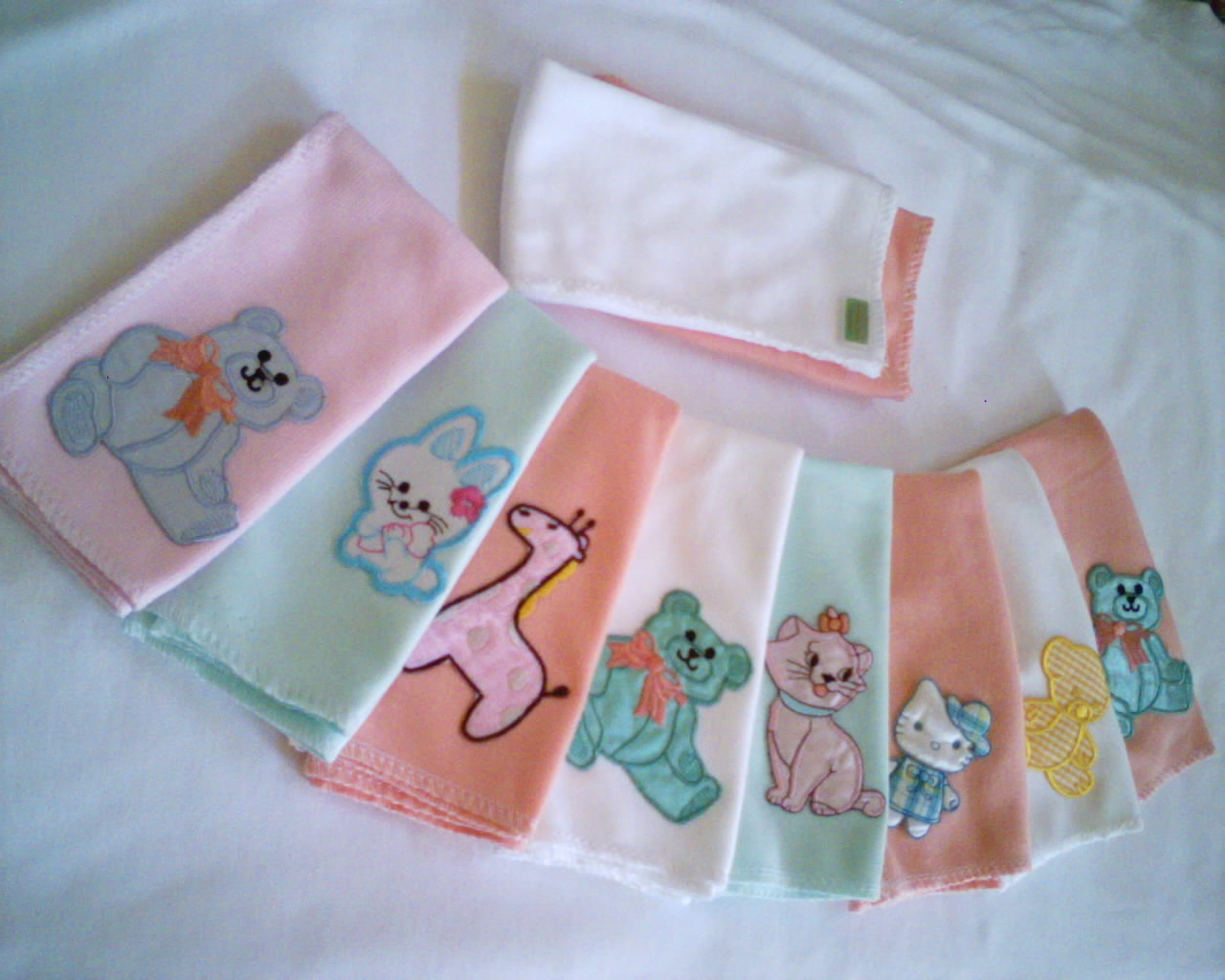 Muñequitos de tela para bebé - Imagui